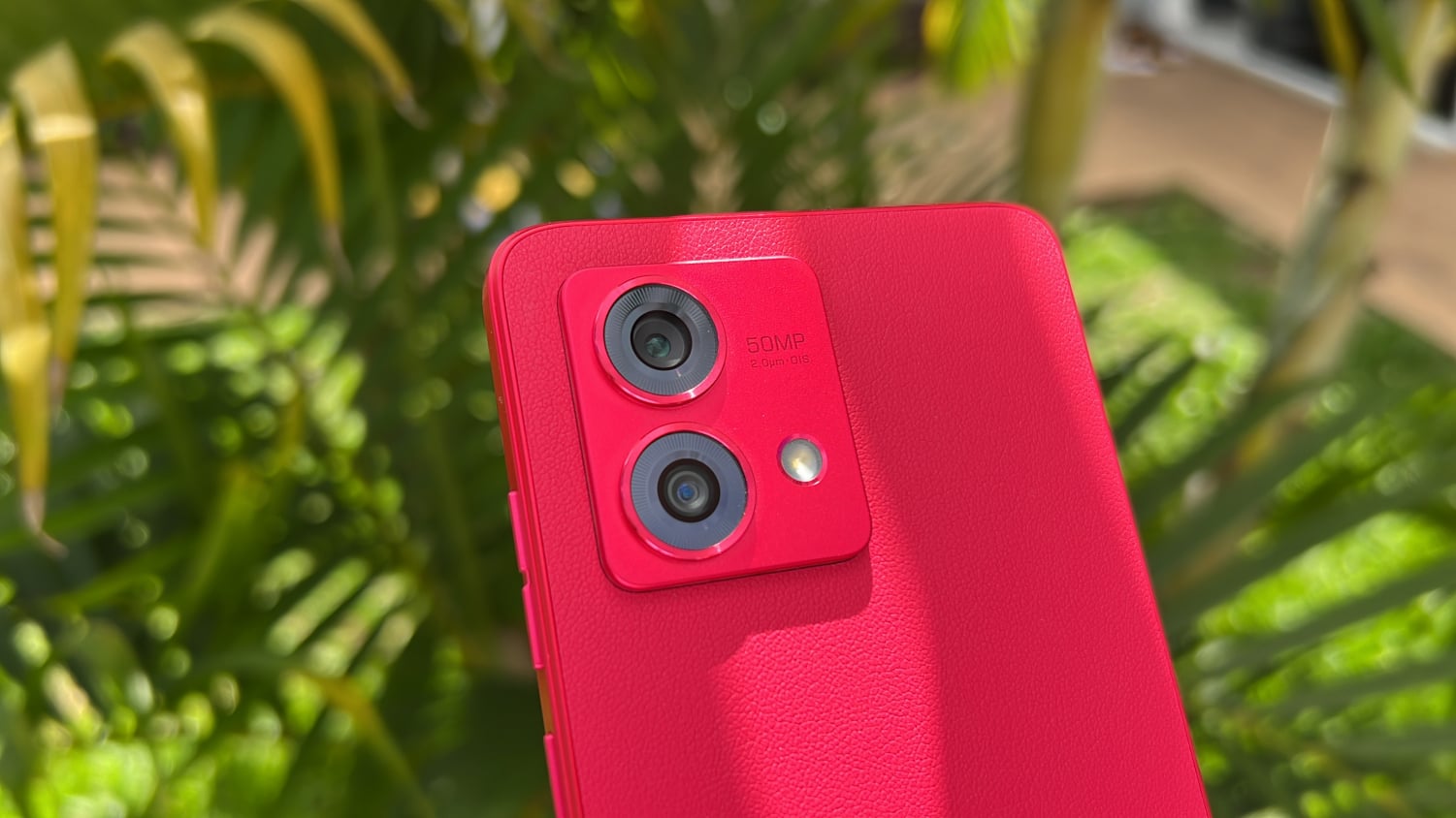 Moto G84 recebe atualização para Android 14 no Brasil