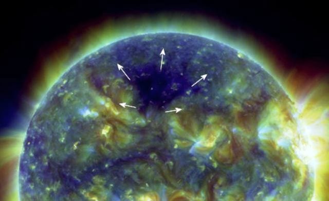 Nasa encontra um buraco gigante na atmosfera do Sol