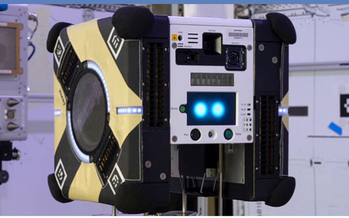 O robô flutuante da NASA "bee" está vivo e bem a bordo da ISS (Estação ...