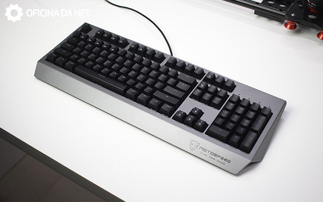 Review Motospeed CK99 | Teclado mecânico óptico por menos de R$300