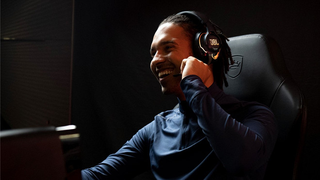 Headset gamer JBL Quantum 910 é homologado pela Anatel