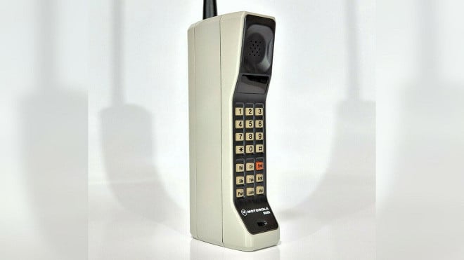 Motorola DynaTAC 8000X: primeiro celular da história completa 51 anos