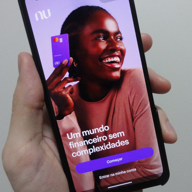 Nubank passa por instabilidades nesta segunda-feira (8)