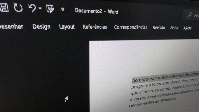 Por que a seta do mouse vira ao contrário no Word?