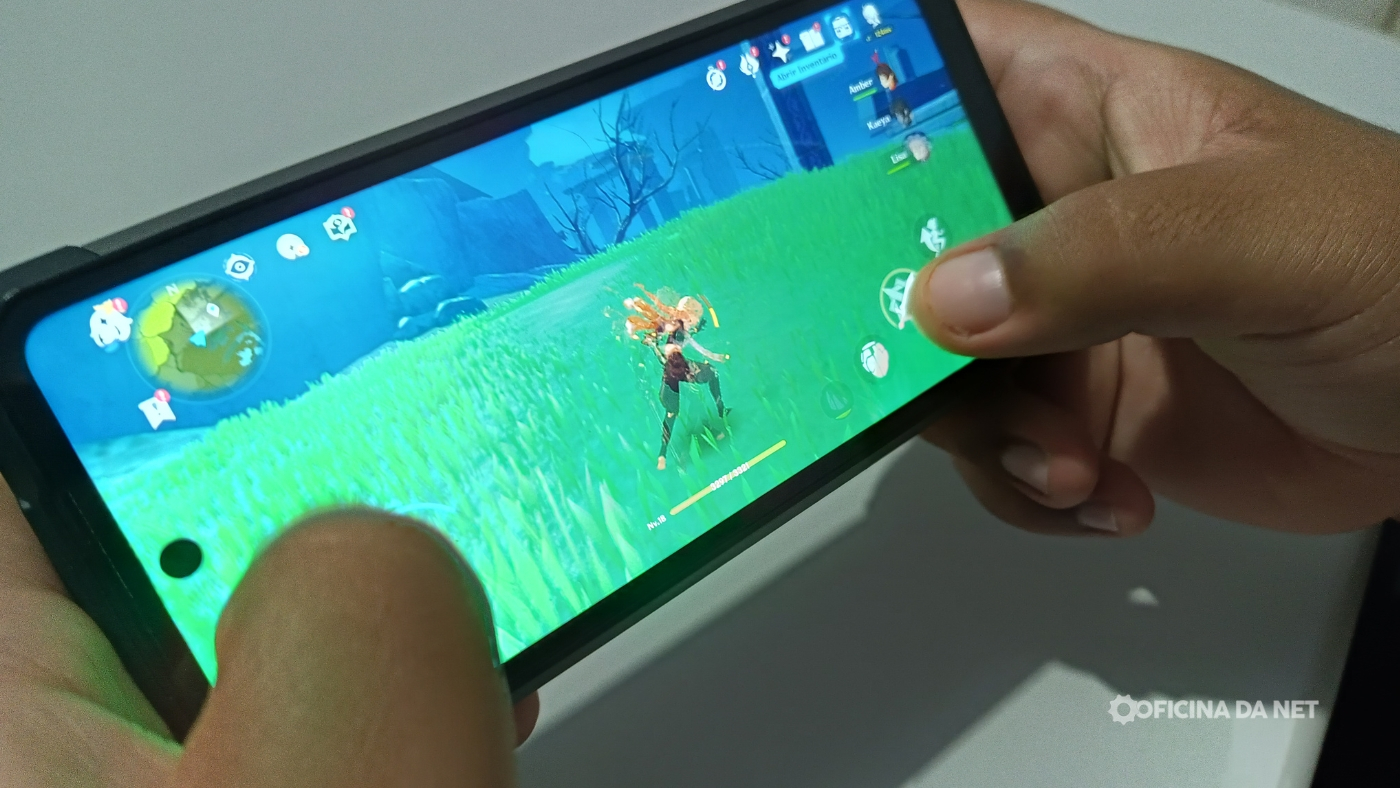 TANK 2: testei esse celular com projetor e bateria para 78 dias, mas ...